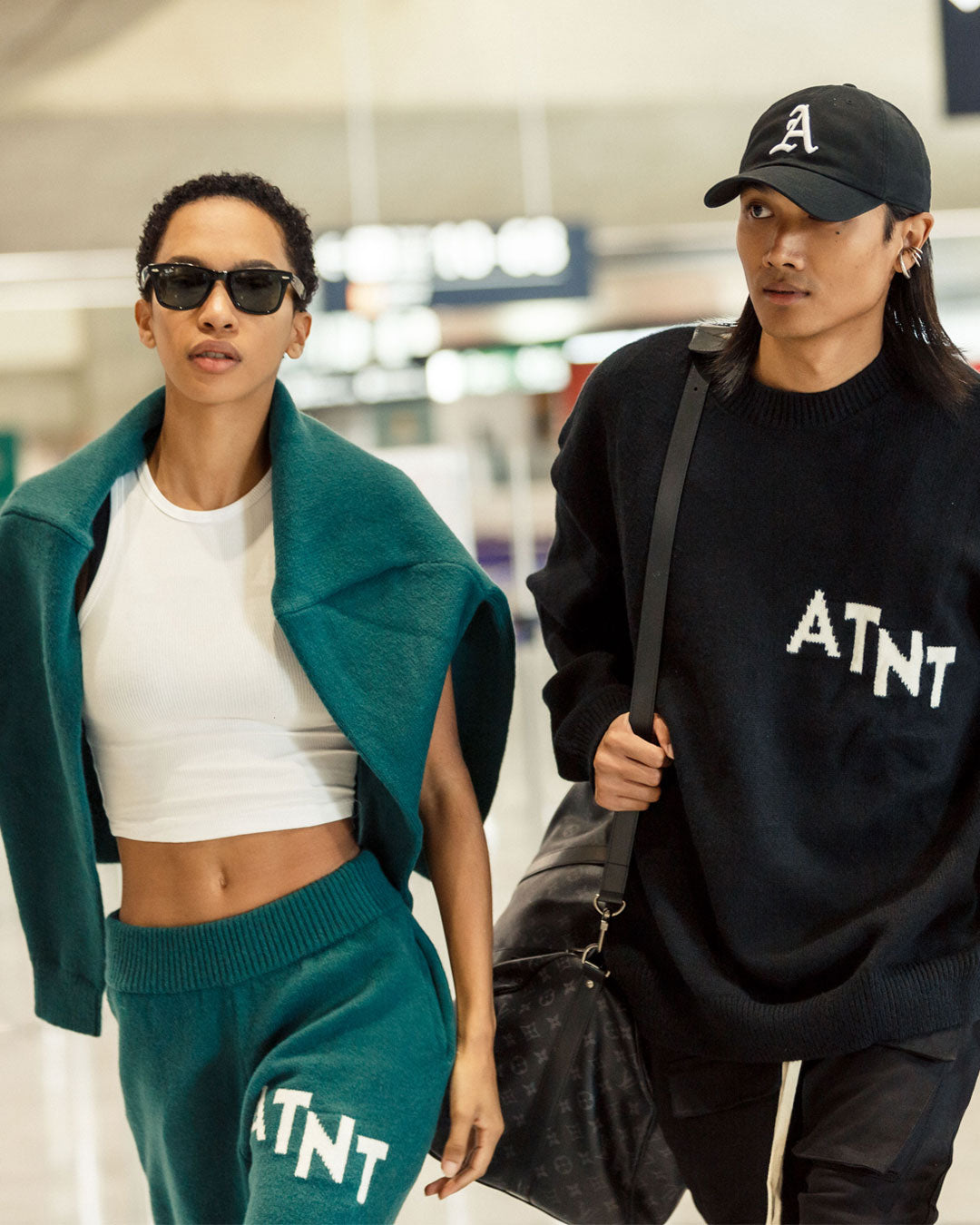 Sweat Capuche Rose Clair 'Amor'| ATNT PARIS